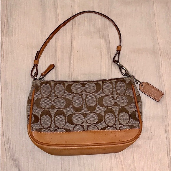 Coach | Bags | Coach Small Zipper Purse | Poshmark